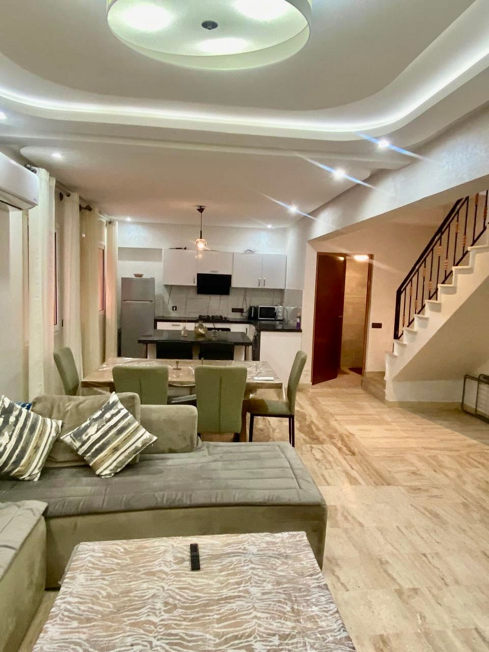 Raro, dúplex con 3 dormitorios, cerca del centro - Apartamentos en ...