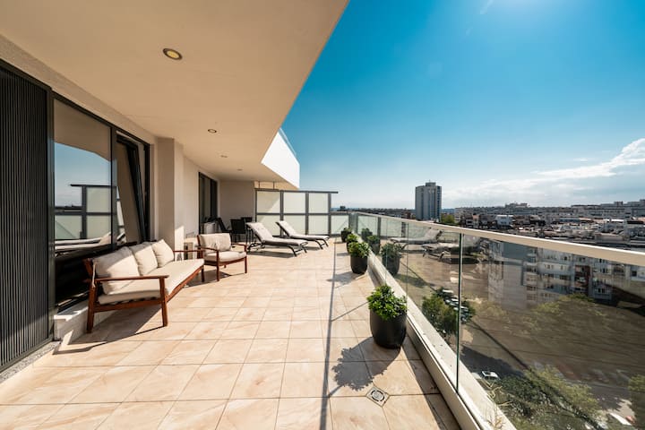 Spacious, Panoramic, Fantastic Location, Parking - Bourgas