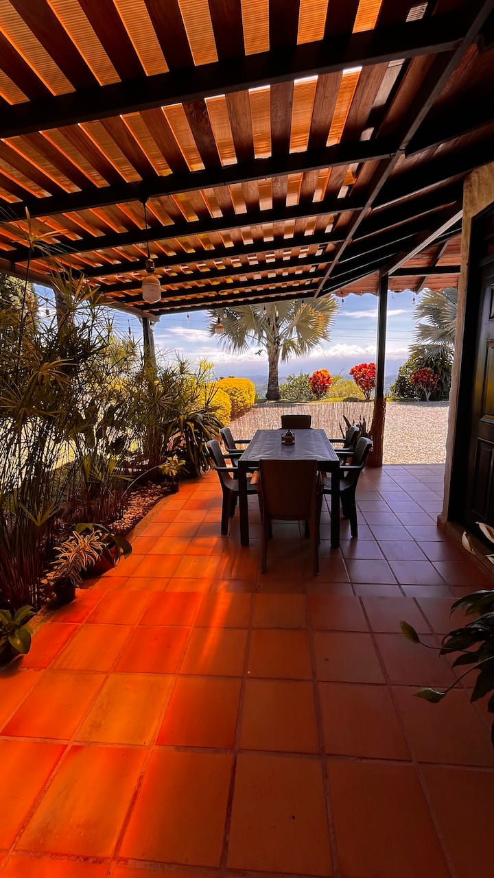 Cabaña Amanecer - Finca Valparaíso - Sevilla