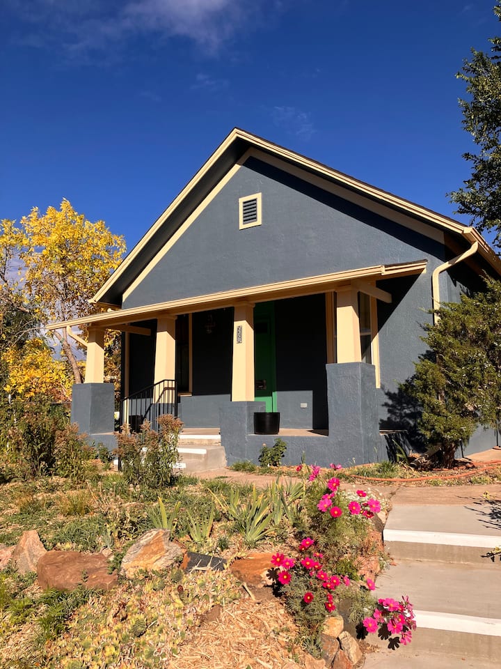 Historic Home, Big Yard, One-story, Pet-friendly! - Denver, CO