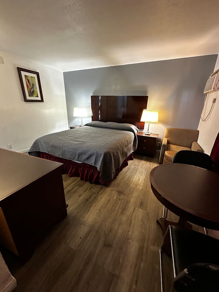 Private Studio Style Motel Room - Perris, CA