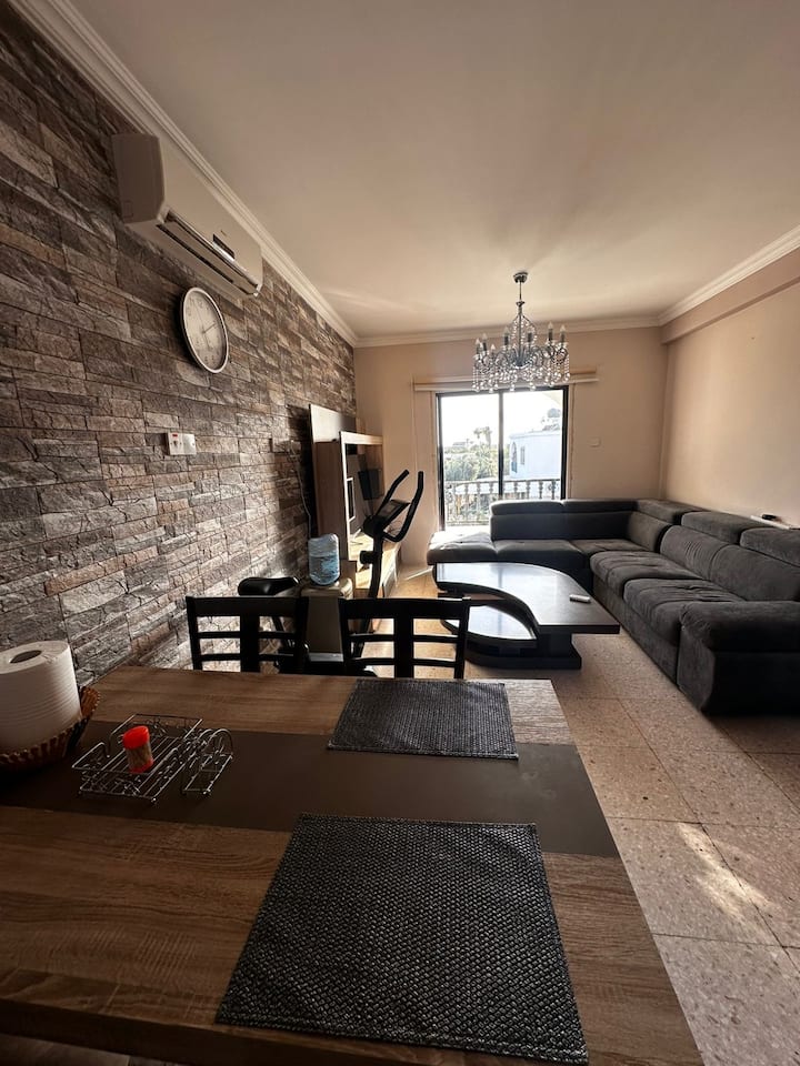 Просторная двухспальная квартира рядом с пляжем - Paphos