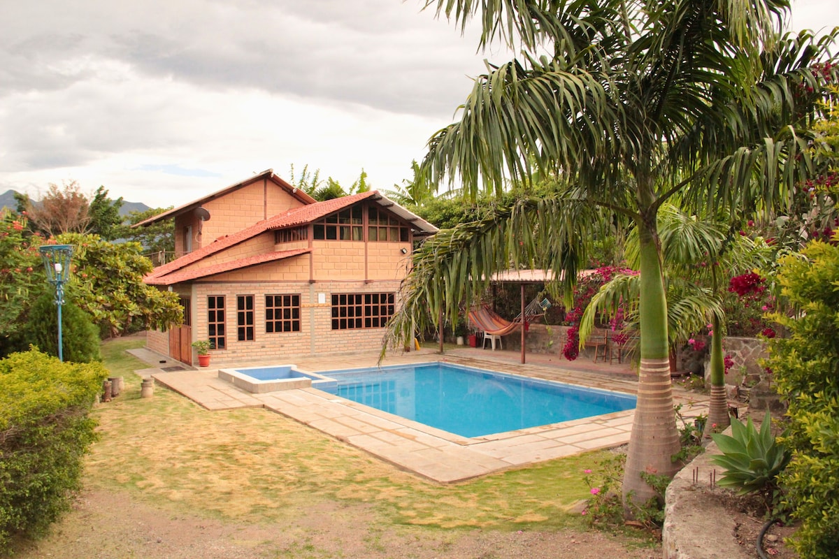 Quinta Mi Santa - Houses for Rent in Santa Isabel, Azuay, Ecuador - Airbnb