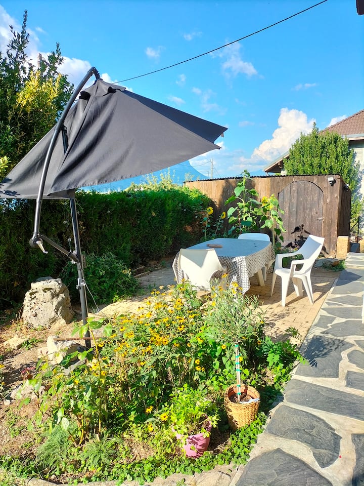 Appartement Au Rdc D'une Maison à 2 Appartements - Aiguebelle