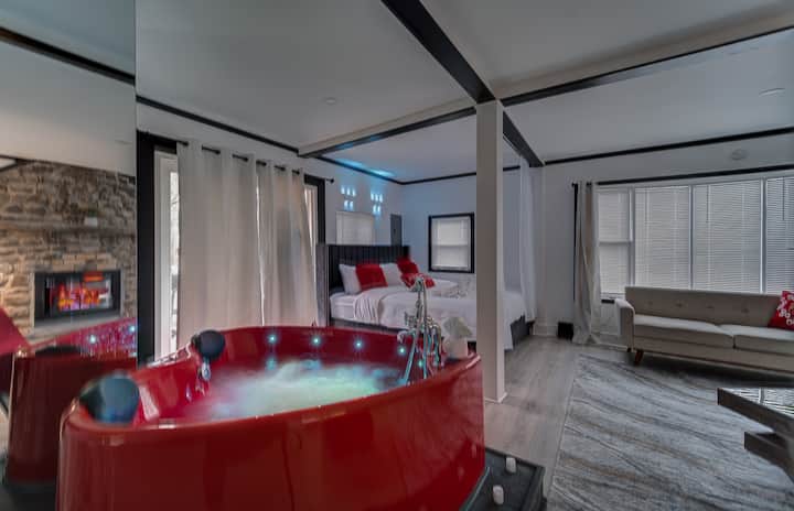 Cozy Tiny House Retreat For Two - Middletown, NY