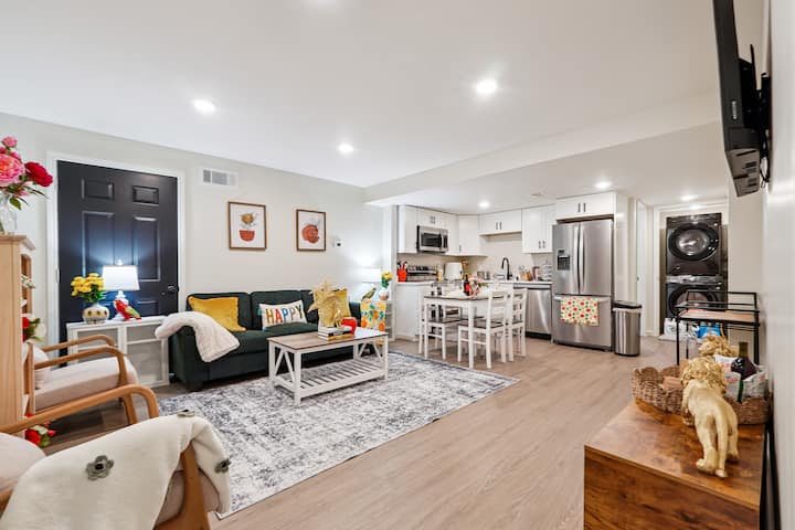 Charming Stay Near Pleasant Hill | Free Wifi - Duluth, GA