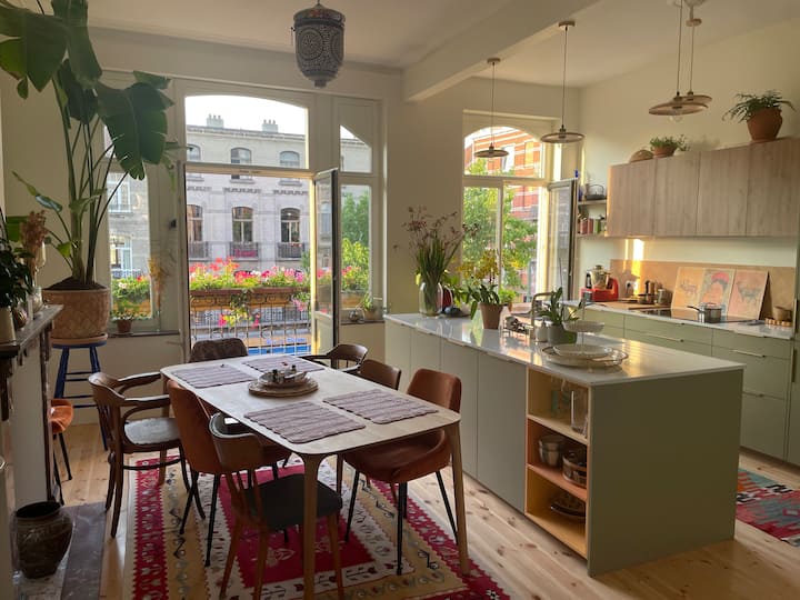 A Peaceful Nest In Brussels – Explore, Then Exhale - Bryssel