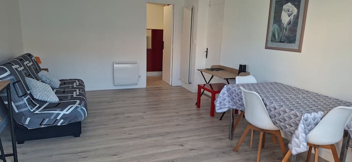 Studio, Pratique, Parking Privé, Proche Autoroute. - Bourg-lès-Valence