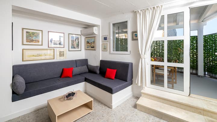 Apartment Sea Cave - Jelsa