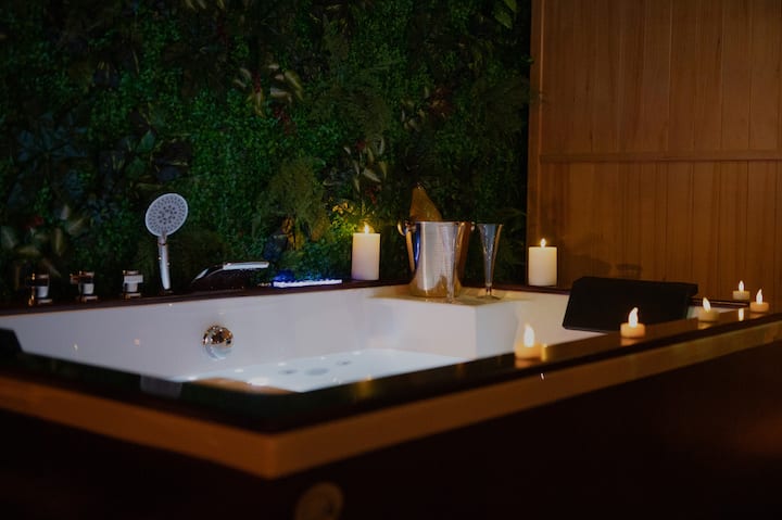 Tentation Room - Duplex Avec Spa Privatif - Mons