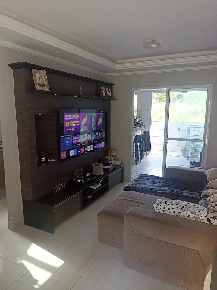 Casa Com 3 Dormitórios, Sendo Um Suíte  Em Palhoça - Palhoça