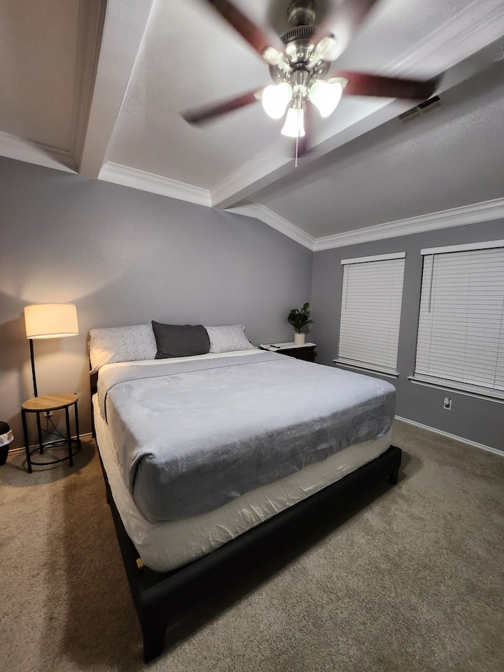 Country Feel Family Home Near The Capital - Elgin, TX