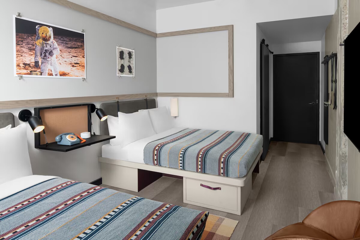 DT industriel avec deux lits queen size | Toyota Center et GRB - Hôtels à louer à Houston, Texas ...