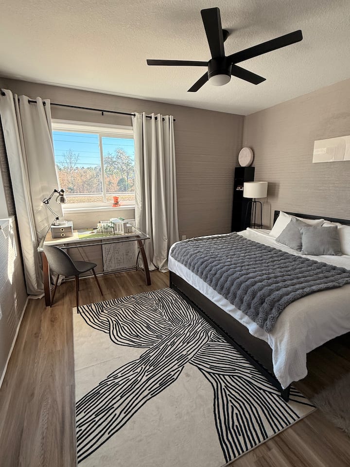 Modern Retreat- Short Drive To Beach, 10 Sleeps - Melbourne