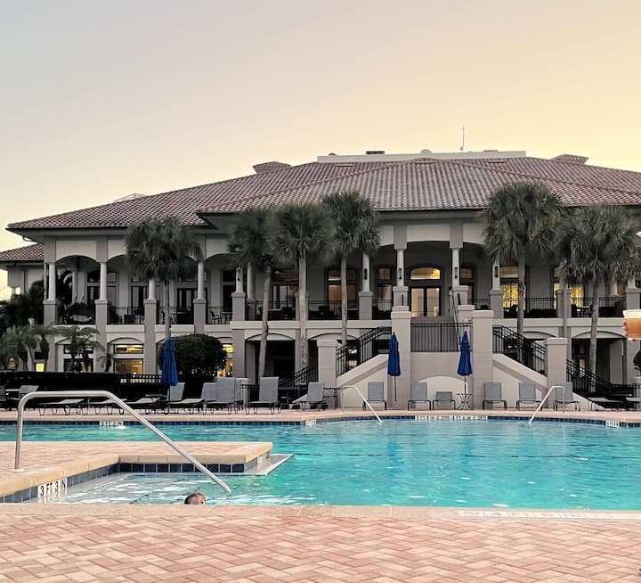 Lovely Serene Florida Getaway In Gated Community - Estero, FL