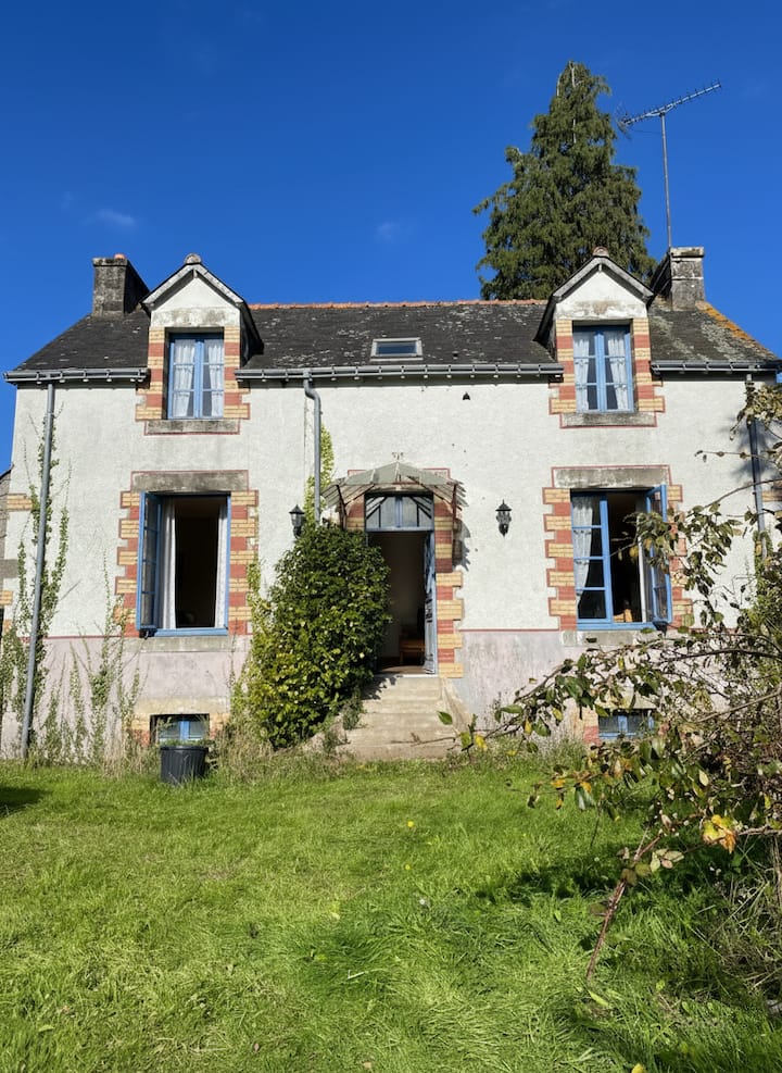 Maison Familiale Rénovée Au Cœur De La Bretagne - Pontivy