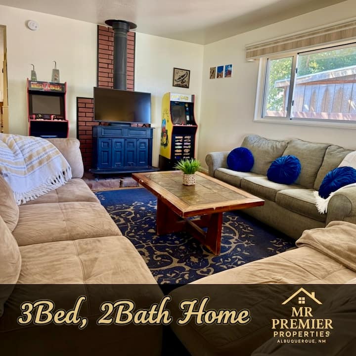 Family Home Close To Freeway - Big Backyard - Albuquerque