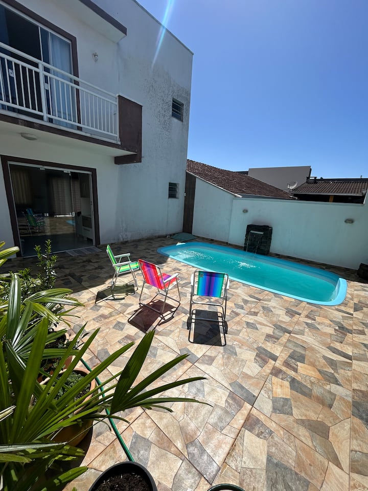 Sobrado Para Até 10 Pessoas Próximo Da Praia. - Matinhos