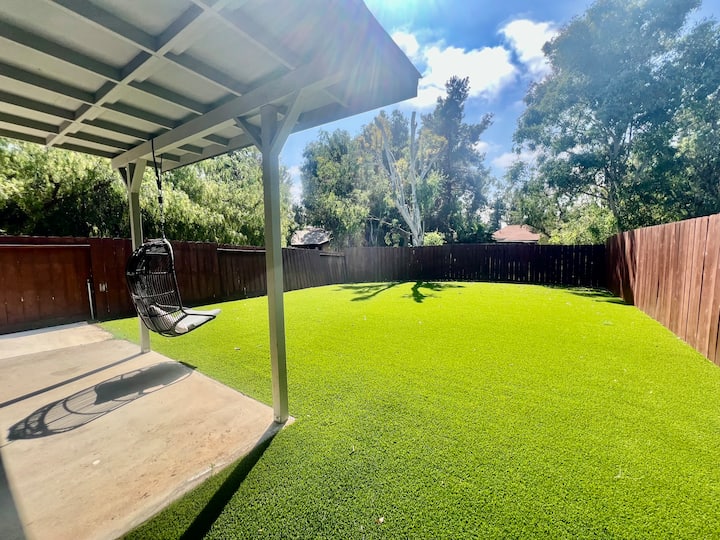 Newly Renovated Adu W/ Private Outdoor Space - ビスタ, CA