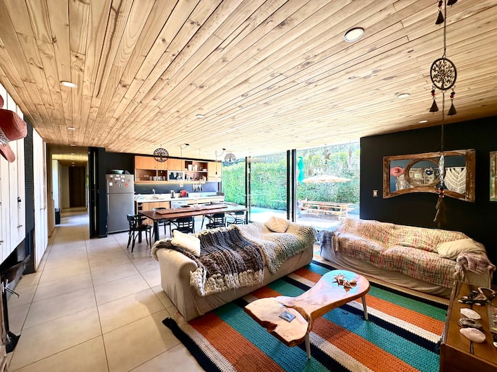 Amplia Y Luminosa. Ambiente Familiar Y Seguro. 10p - Santo Domingo, Chile