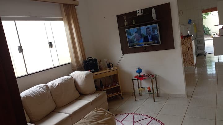 Casa Ou áRea Para Pequenos Eventos. - Franca