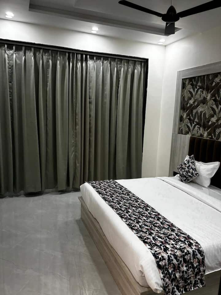 Best Hotel Near Taj Mahal - Agra