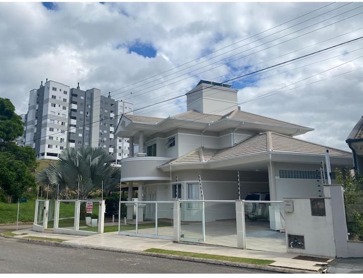Casa Alto Padrão Top - Pedra Branca - Sc - Palhoça