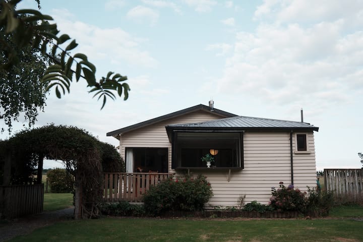The Cosy Countryside Cottage - Darfield