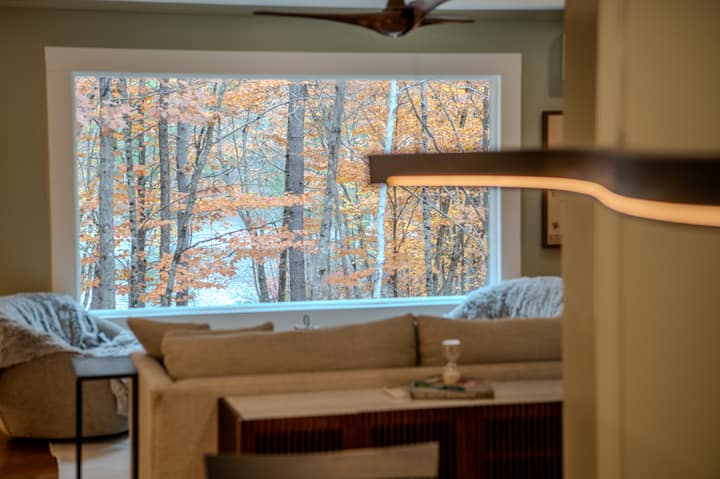 5 Acre Lakefront Getaway - Limerick, ME