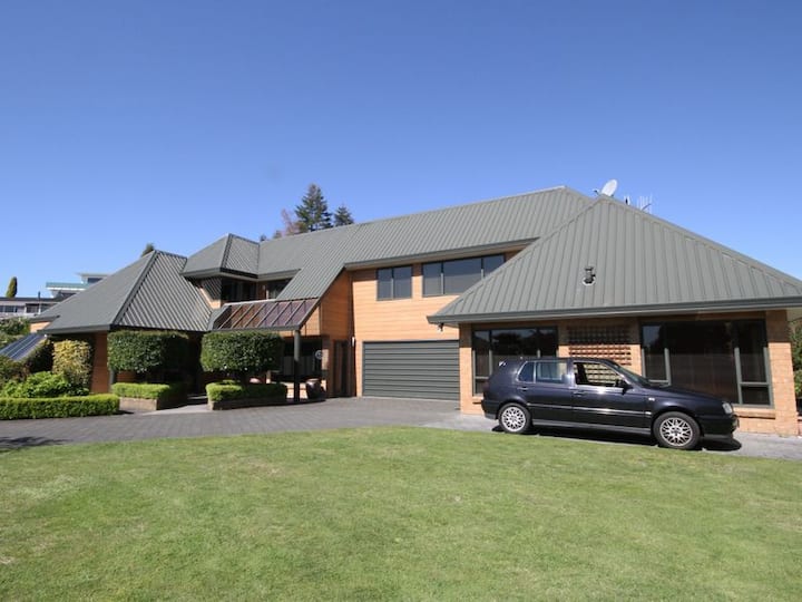 Taupo Escape - Lake Taupo