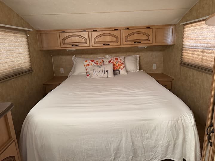 Rv Close To, Tiger Town And Lakeland Regional Med. - Lakeland, FL