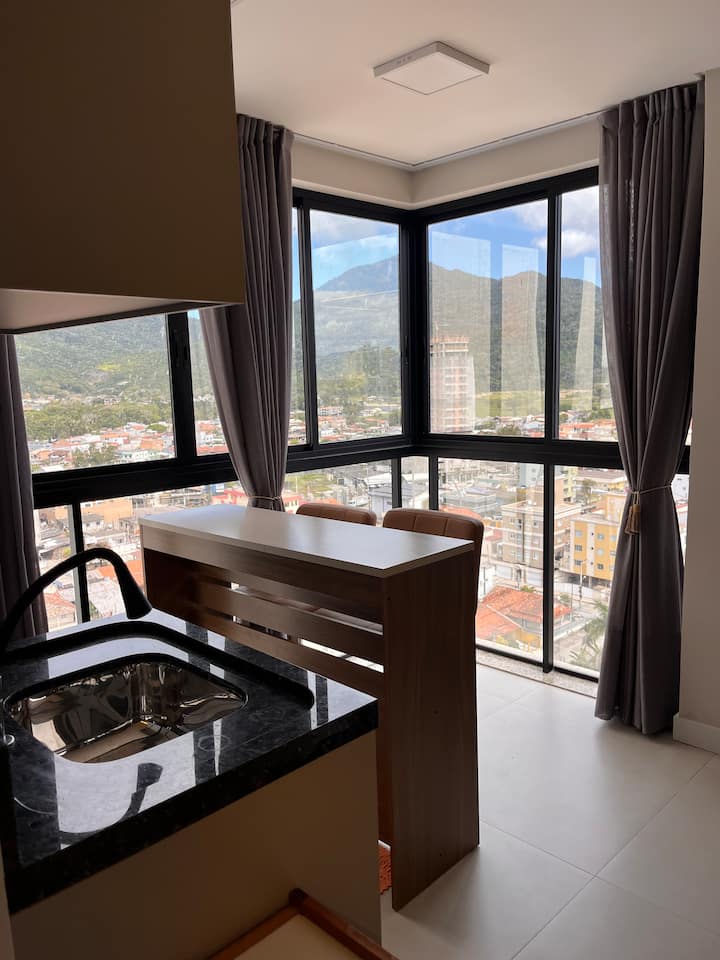 Lindo Apartamento Novo- Três Quartos - Porto Belo