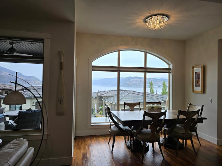 Westrich Bay Stunning Home - West Kelowna