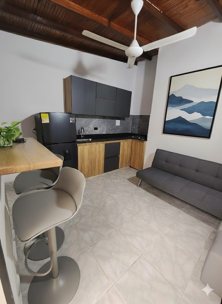 Mini Loft Moderno, A/c Cocina & Wifi. Sitio Top - Apartadó