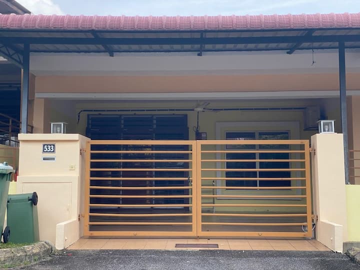Homestay Senawang Nusa Intan - Pedas