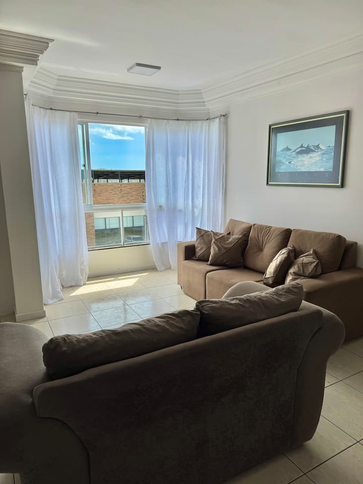 Apartamento Pertinho Da Praia - 2 Dormitórios. - Xangri-Lá