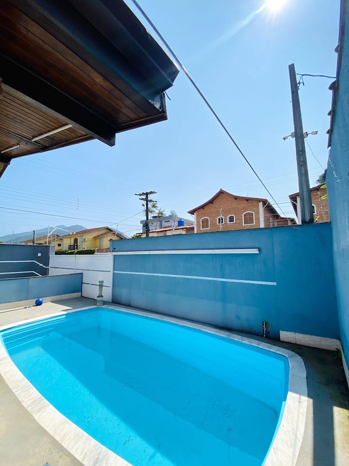 Casa De Esquina Tenorio /Praia Grande Com Piscina - Ubatuba