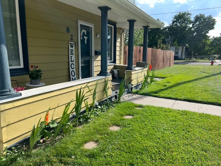 Cozy Cottage - Cheyenne, WY