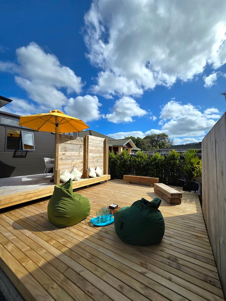Puriri Tiny Home - 350m To Beach - Waiwera