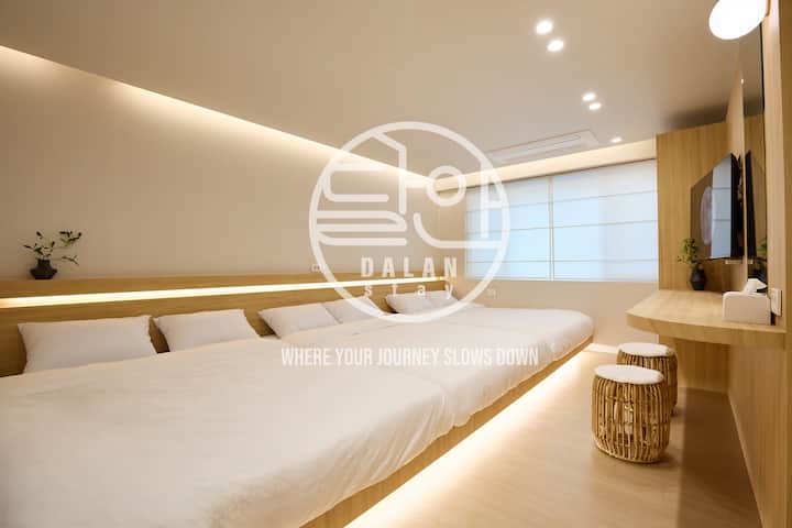 Haeundae Beach\7 Queen Beds|up To 14 People\korea - Busan