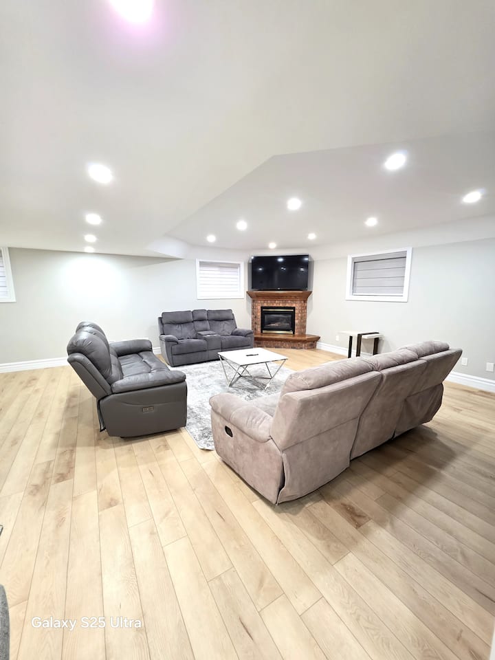 Private 2br Apartment Close To Ambassador - Windsor