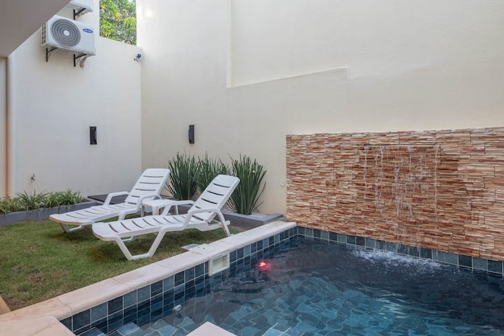 Premium B: Piscina Privada /Terraza Lounge - Paraguay