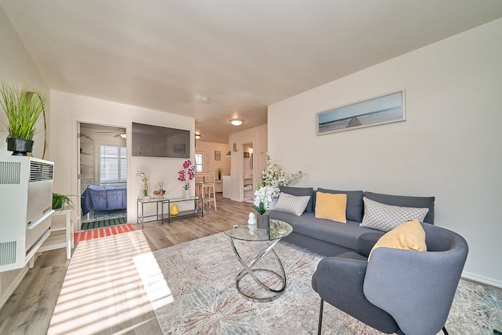 Charming 2br With Backyard + Bbq - Long Beach, CA