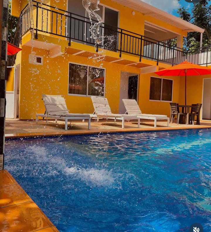 Finca Campestre Con Piscina Privada En Villeta - Villeta