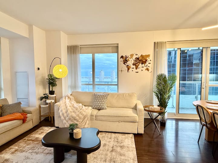 High-floor 2b2b With Cn Tower/rc At Your Doorstep - Toronto