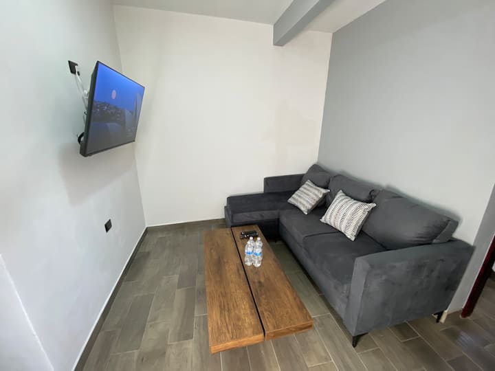 Casa Familiar Con Amplio Patio En 2a Planta - Tijuana