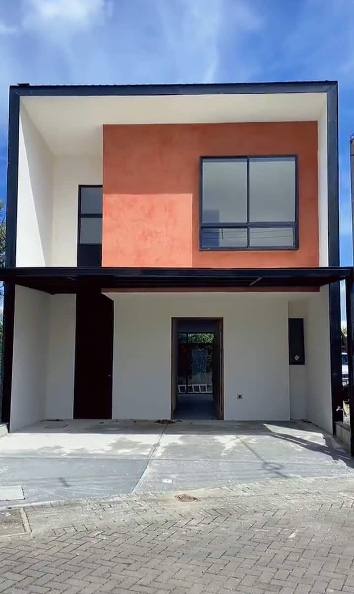 Casa Lankaster - Cartago