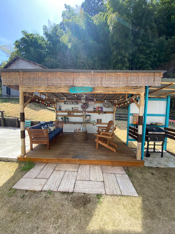 アウトサイドリビングのある家
長期滞在に便利な洗濯乾燥機
無料駐車場4台 - Ome