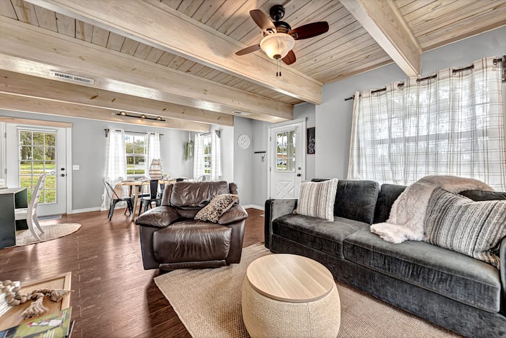 The Oak Cottage- Charming Downtown Retreat In The - Cherokee Hotel & Casino West Siloam Springs