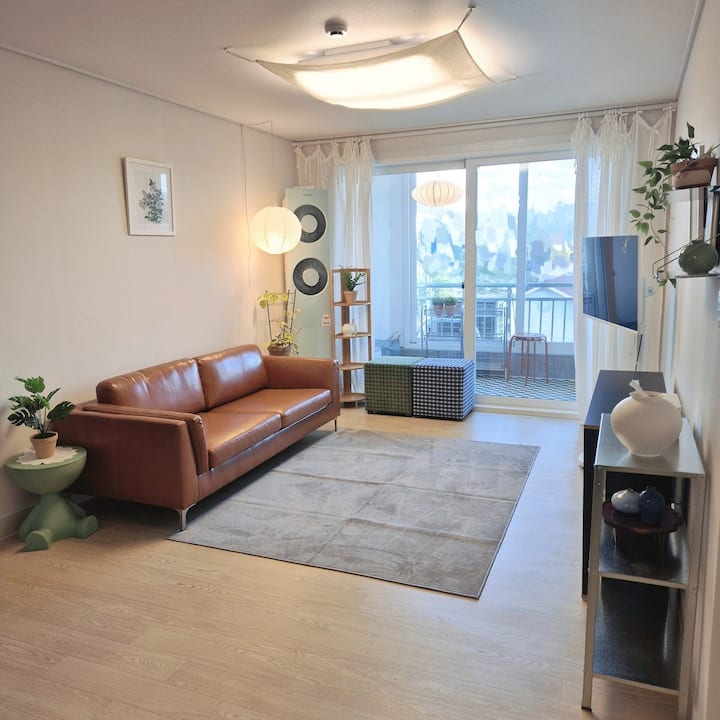 가족&친구/감성숙소/침실3/황리단길보문사이/동궁과월지도보/다이슨에어랩/일리커피/넷플릭스무료 - Gyeongju-si